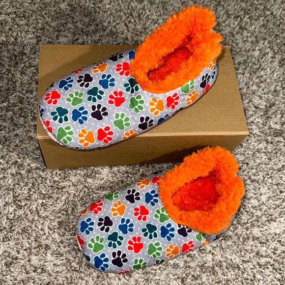 Shoes | Dog Paw Print Slippers | Poshmark
